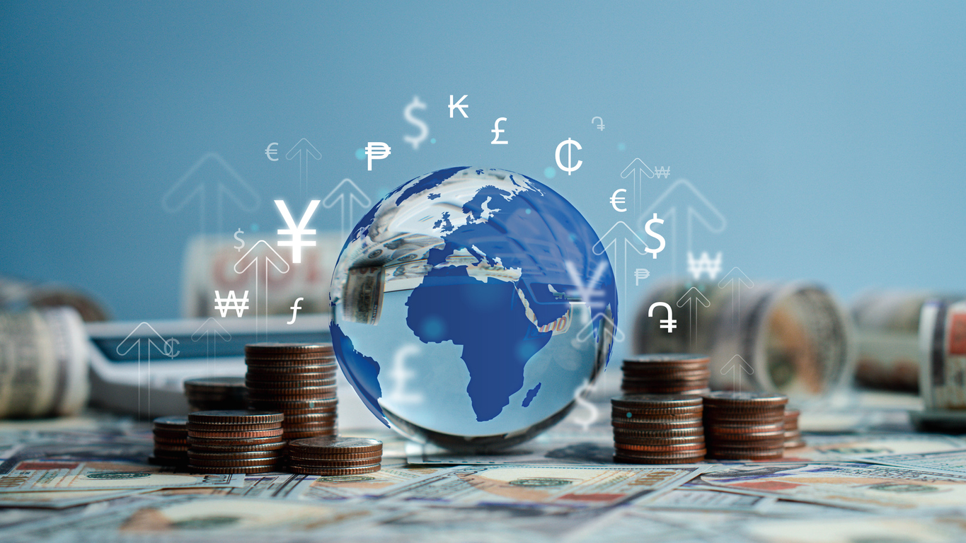 A Treasurer's Guide to Managing Interest Rate Risk in a Divergent ...